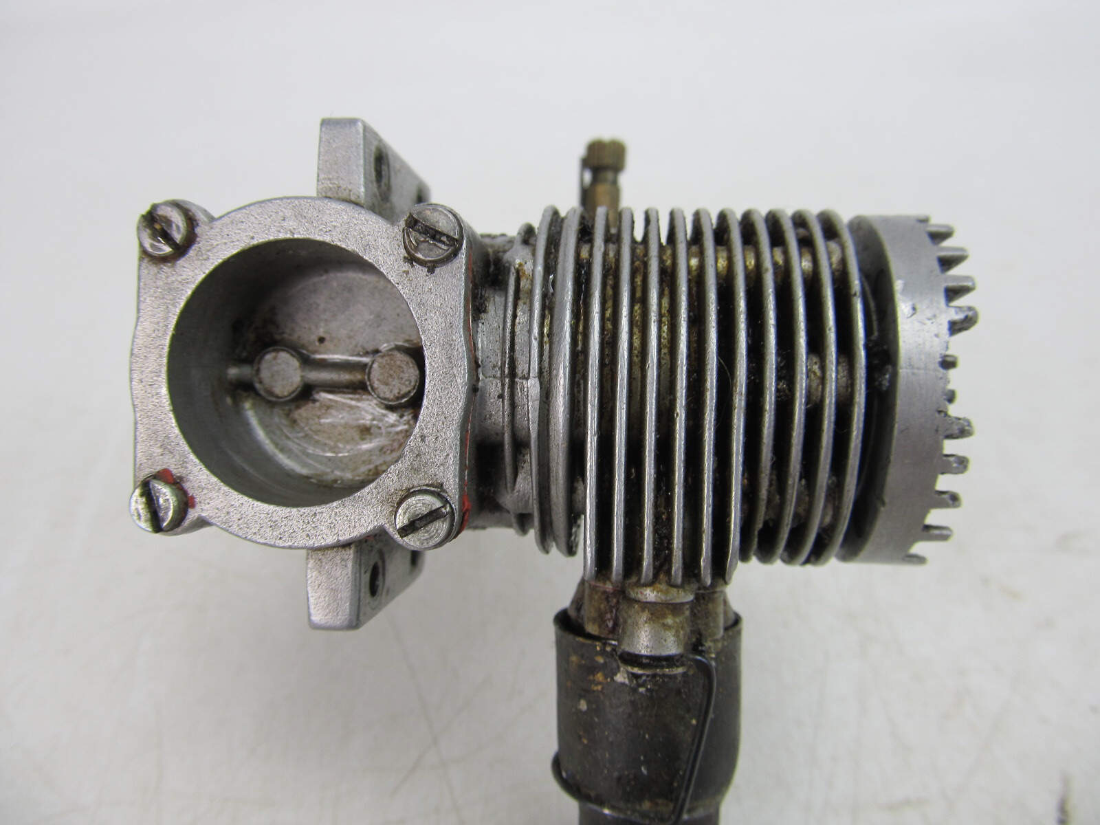 Modela MVVS 3,5 - starý LETECKÝ MOTOREK - model motor ČSSR | Aukro